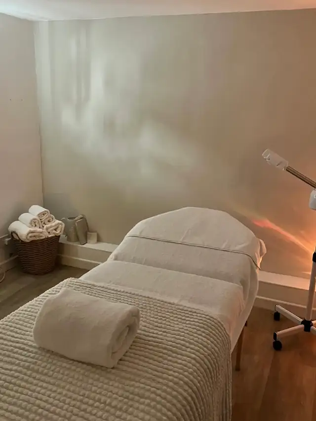 Pure Bliss: Solo & For Hand Massage Experience | Massage Services ...
