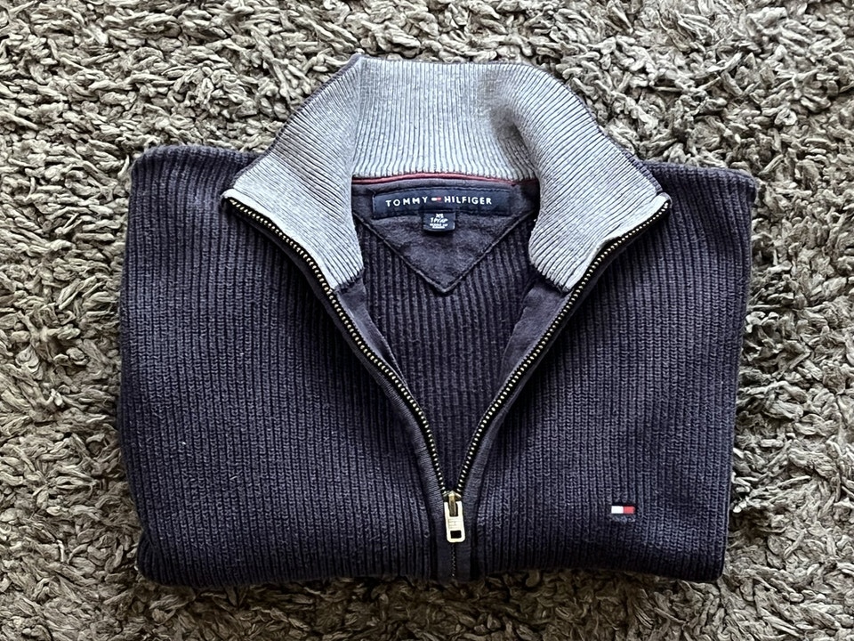 Tommy Hilfiger Sweater (XS) | Men's | Markham / York Region | Free ...