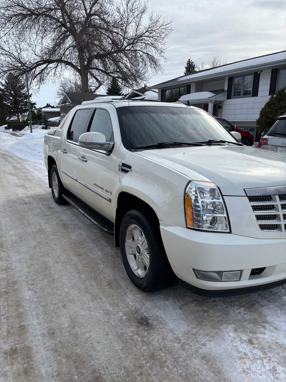 2007 Cadillac Escalade EXT AWD | Cars & Trucks | Saskatoon | Free local ...