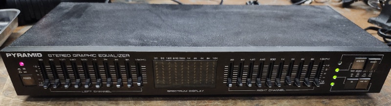 Pyramid stereo graphic equalizer SEA-9700 vintage working | Stereo ...
