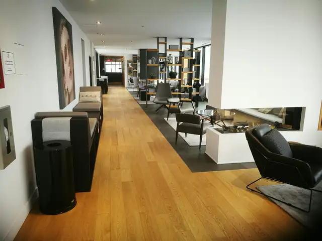 Montreal downtown old port 3 1/2 condo for rent all included | Long ...