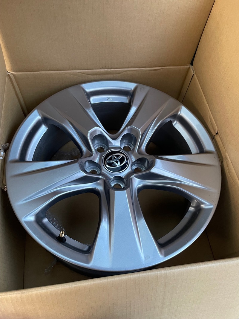 Rav4 brand new rims 17” | Pneus et jantes | Edmundston | Kijiji