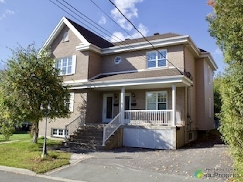 Grand triplex a vendre(Ville De Richelieu) | Houses for Sale ...