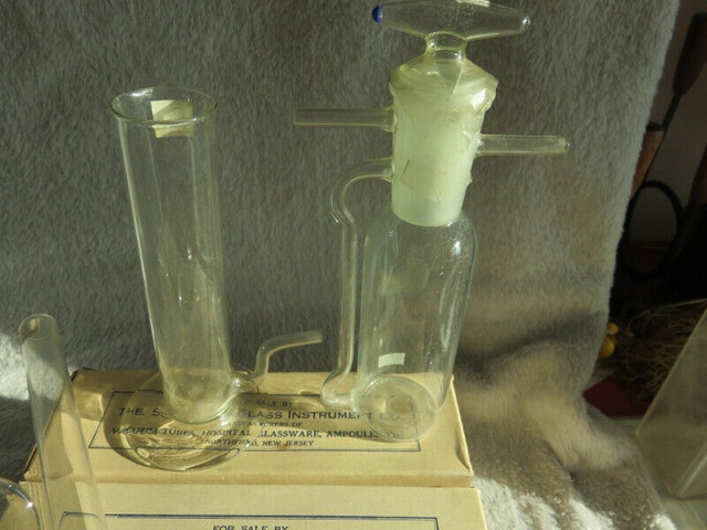 OLD VIALS, FOR CHEMISTRY LAB | Hobbies & Crafts | City of Toronto | Kijiji