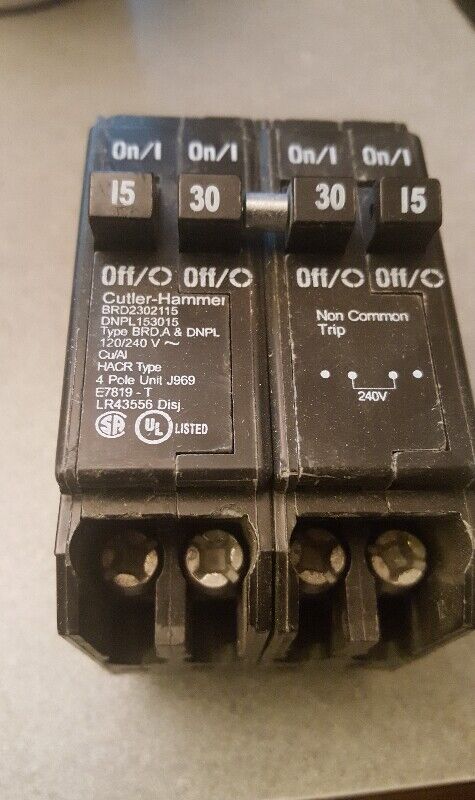 DISJONCTEUR BREAKER CUTLER HAMMER NEUF NEWS DNPL153015 | Autre | Laval ...