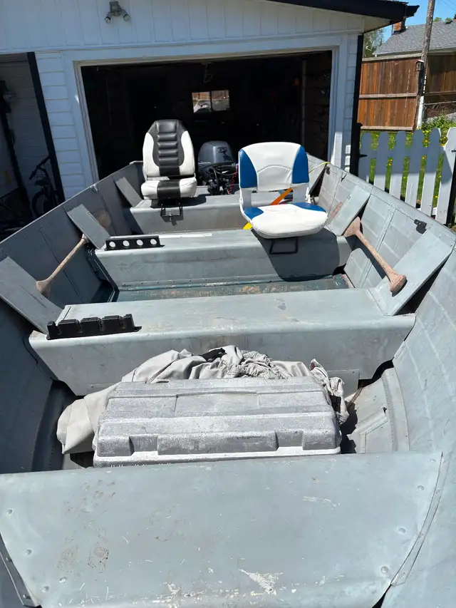 Boat, motor and trailer for sale | Powerboats & Motorboats ...