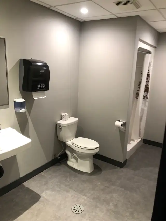 Commercial Warehouse and Office Space Available for Lease | Commercial ...