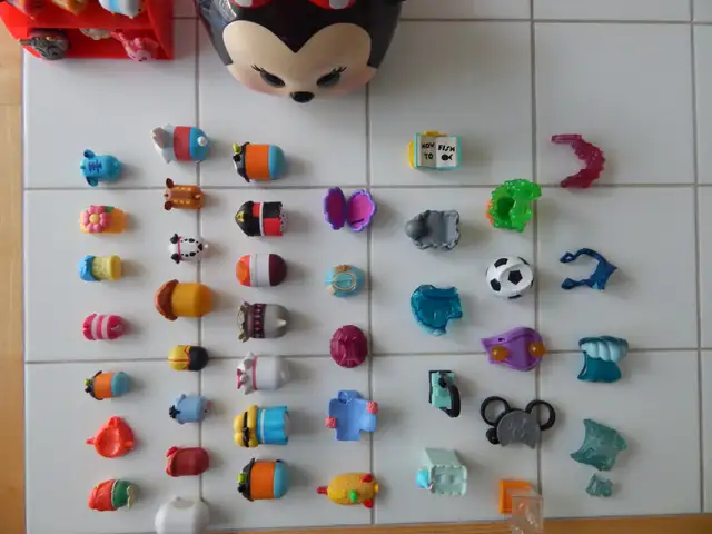 Tsum Tsum★--mallette Minnie + 63 figurines et 21 accessoires | Toys ...