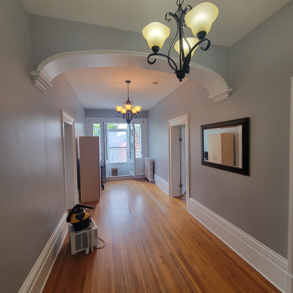 Large 2 Bedroom in a secure building. | Long Term Rentals | Napanee ...