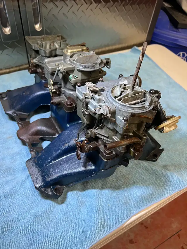 CADILLAC TRI-POWER INTAKE MANIFOLD WITH CABURETORS | Classic Cars ...