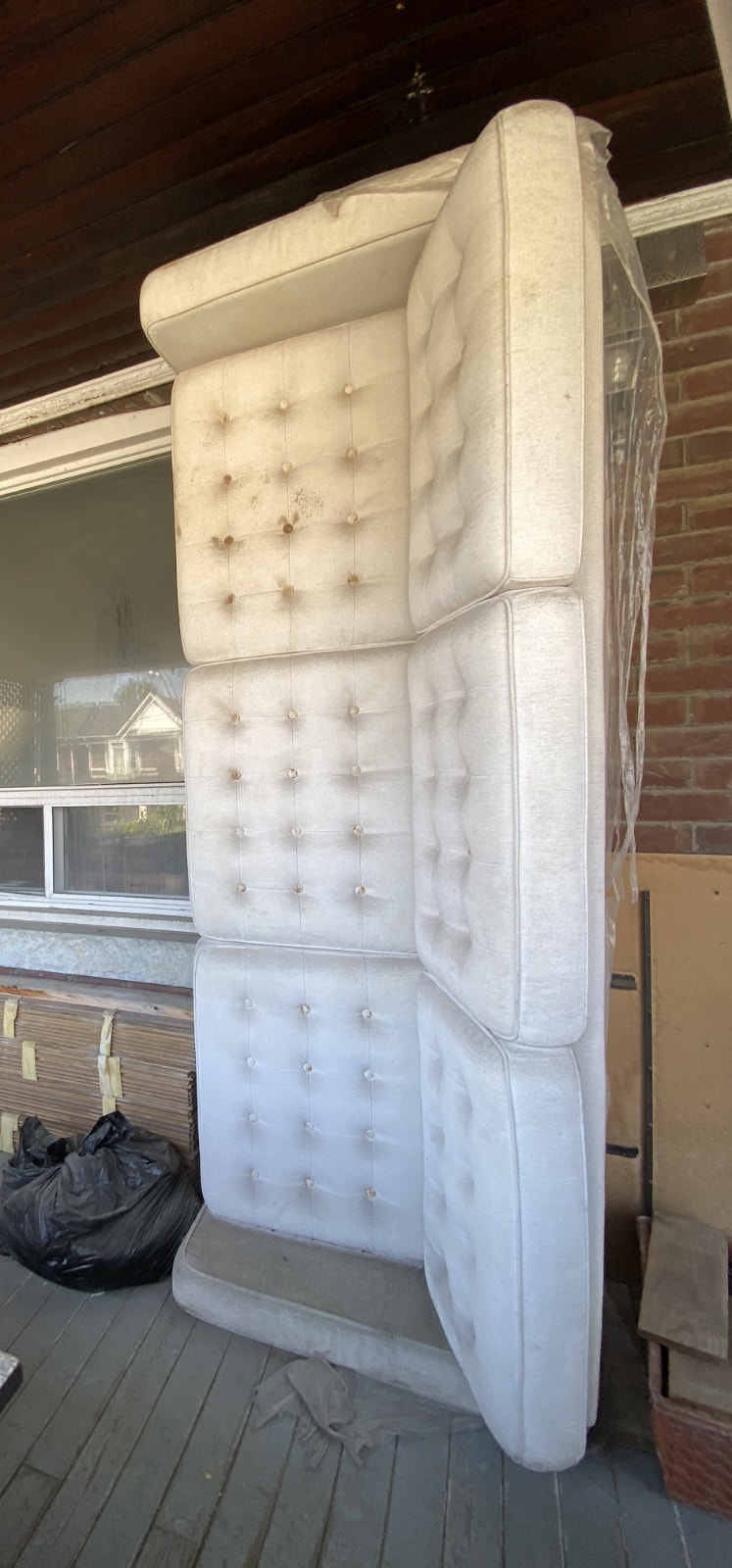 EQ3 Couch | Couches & Futons | City of Toronto | Free local classifieds ...