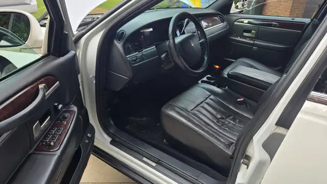 2007 Lincoln Town Car L sedan stretched limousine for sale! | Cars ...