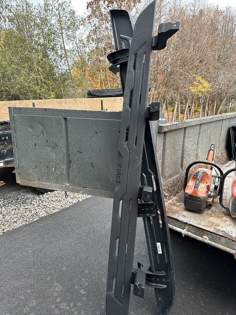 2022 Toyota Tundra Crewmax 5.5ft running boards | Other Parts ...