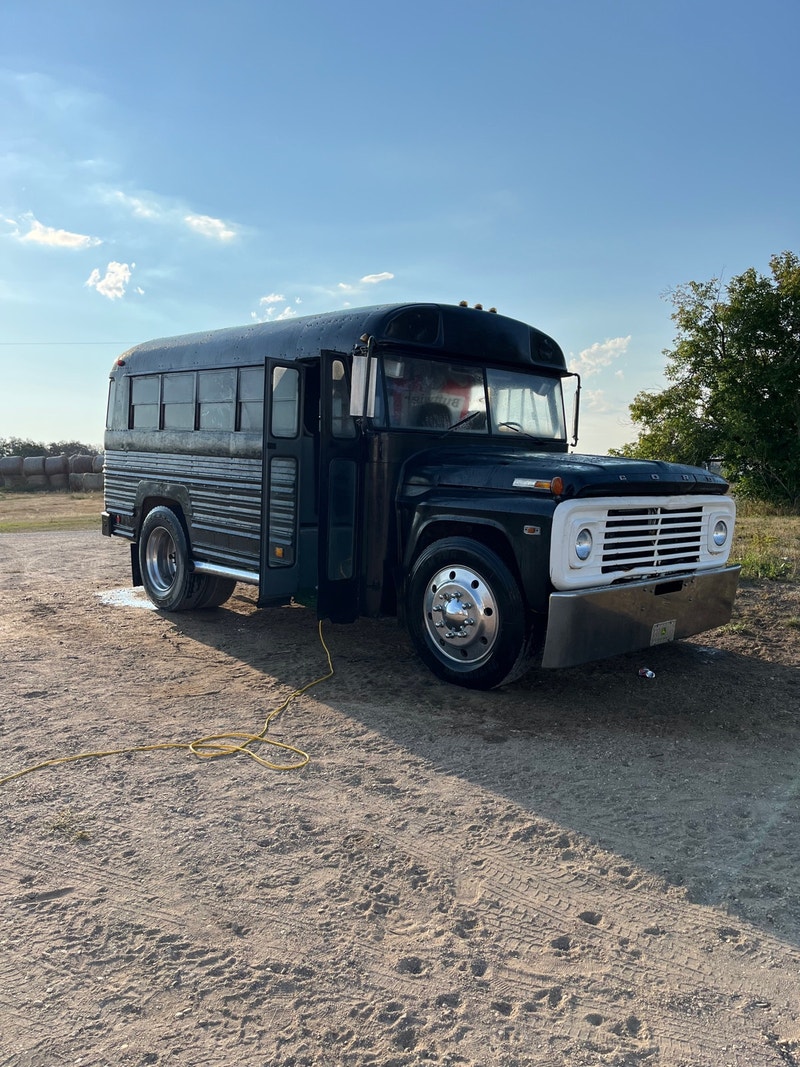 1970 ford (Cummins) party bus | Cars & Trucks | Regina | Kijiji