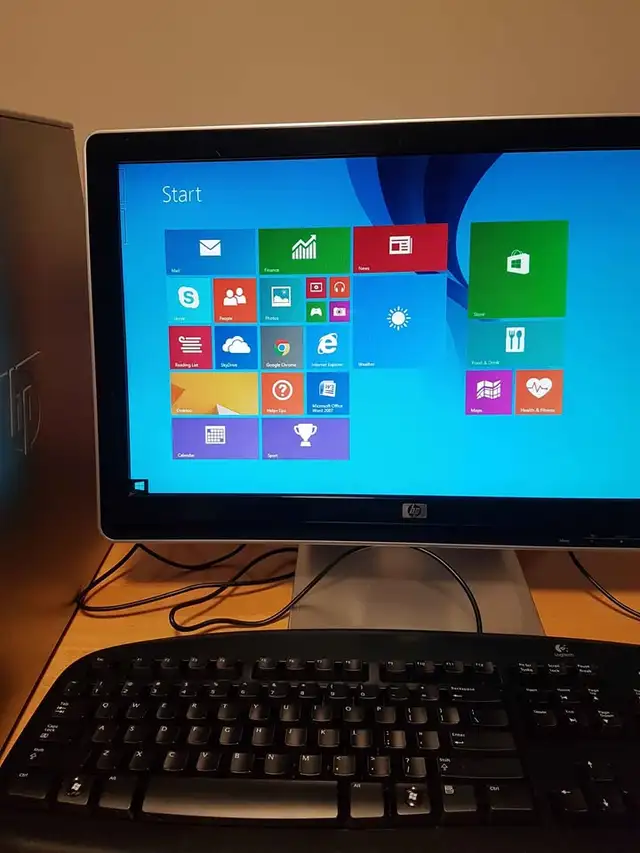 Hp desktop, windows 8 (activated), MS office Word, card reader ...