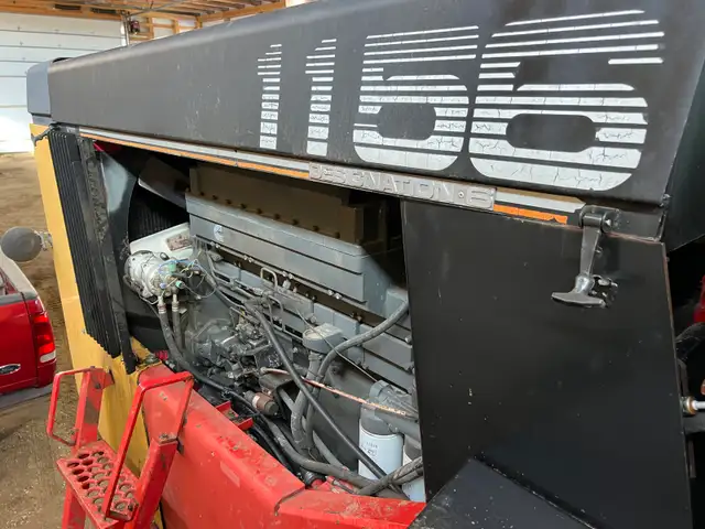 1986 Versatile,, 1156 4X4 Tractor with KTA 1150 19 L engine | Farming ...