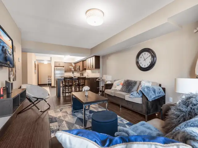 Spring 2026 sublet - Cozy private bedroom with private bathroom | Short ...