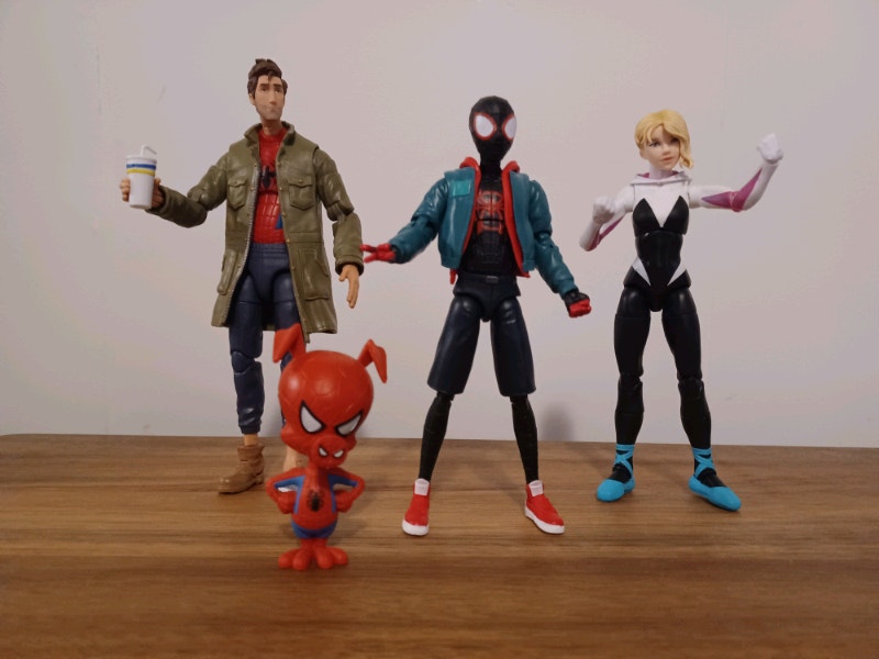 Marvel legends spiderverse spider Gwen miles morales spider ham | Toys ...