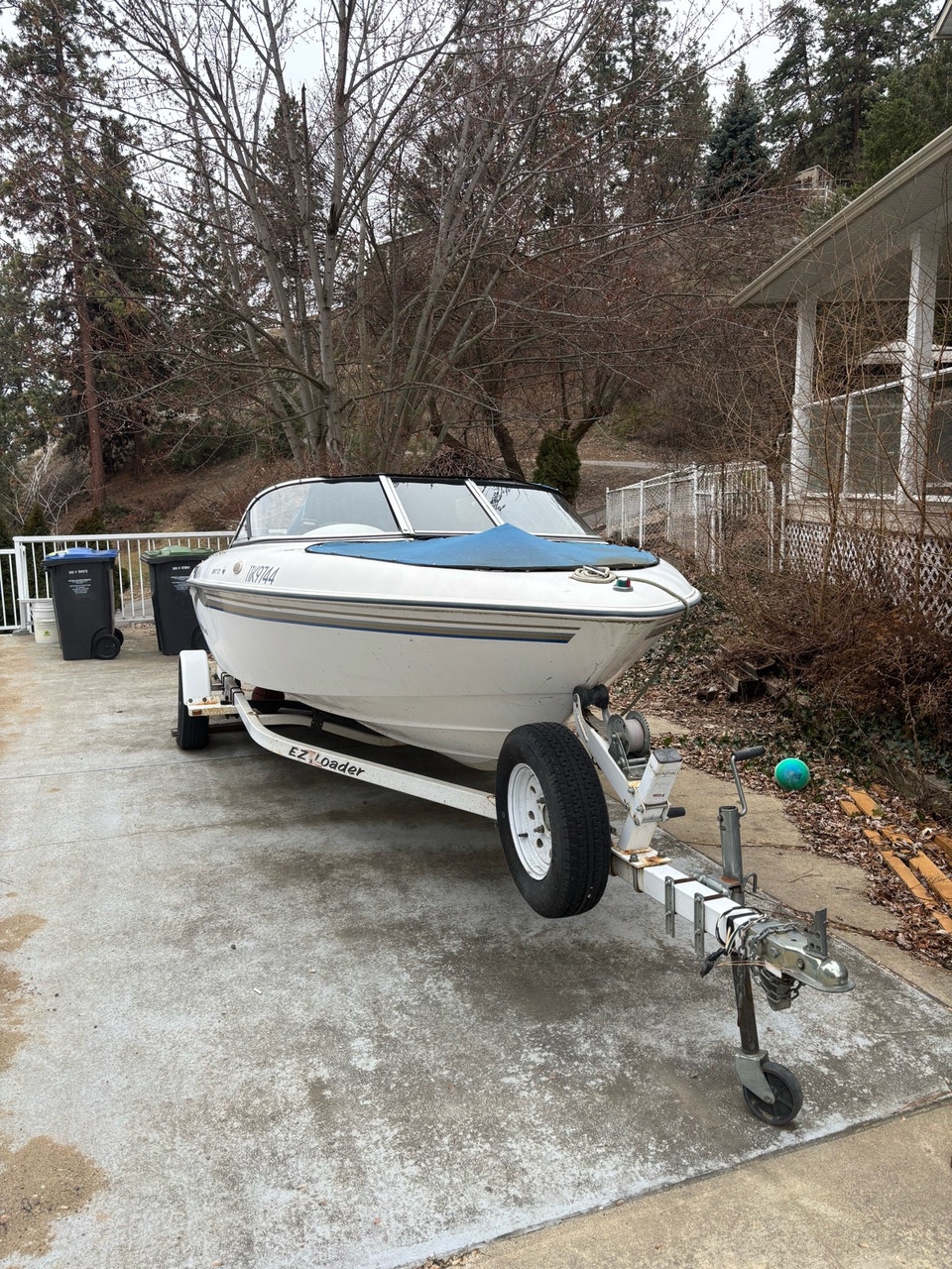 17 foot Sunbird Boat with Low Hours Volvo Inboard | Powerboats ...