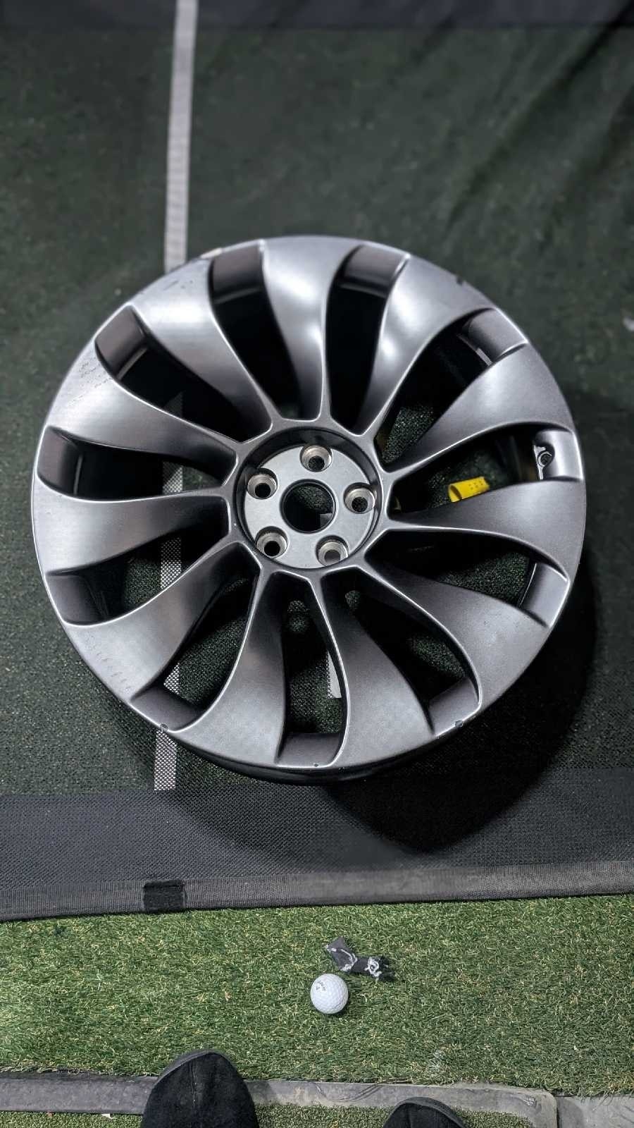 Tesla Model Y 21” Uberturbine OEM Front Wheel (21x9.5) | Tires & Rims ...