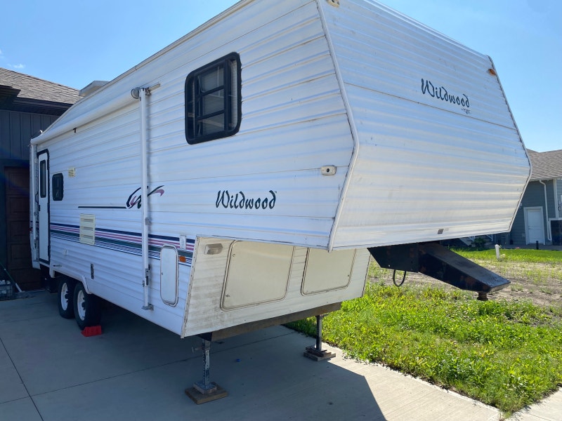25ft fifth wheel for SALE! | Travel Trailers & Campers | Grande Prairie ...