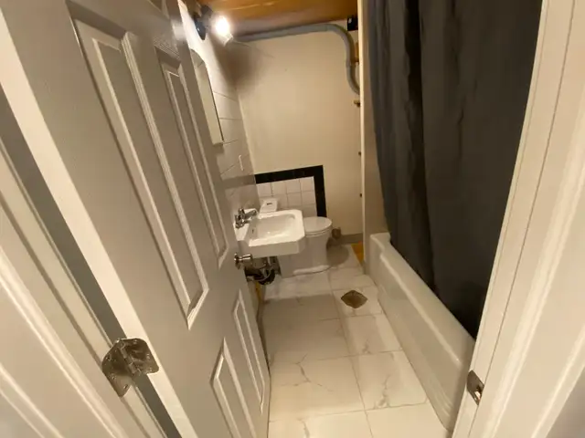 Tuxedo Basement Suite close to Downtown/SAIT | Long Term Rentals ...