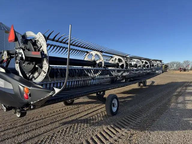 2024 MacDon FD245 | Farming Equipment | Saskatoon | Free local ...