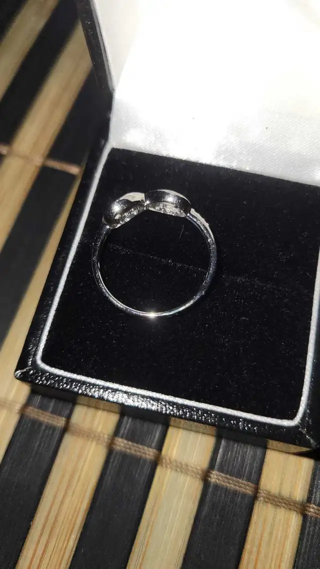 Diamond Infinity Ring 14k Gold | Jewellery & Watches | City of Toronto ...