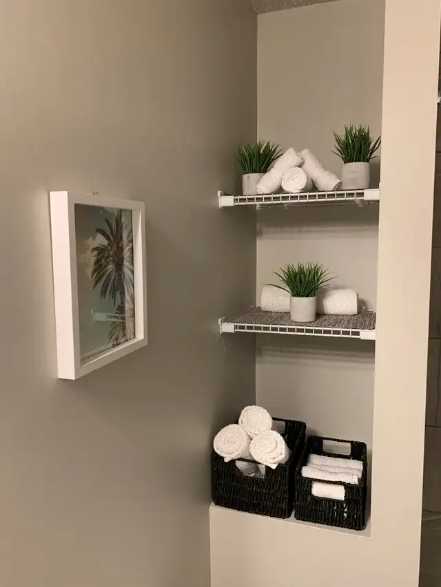 FULLY FURNISHED 2 BEDROOM GROUND LEVEL SUITE UPPER MISSION | Long Term ...