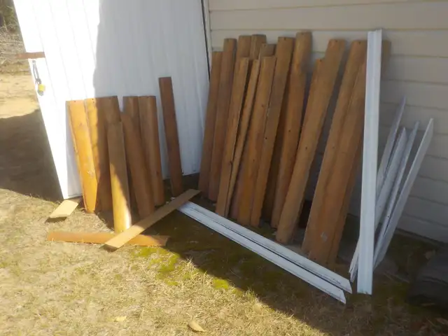 PLANCHES DE BOIS ARRONDIES EN CHÊNE | Floors & Walls | Laval / North ...