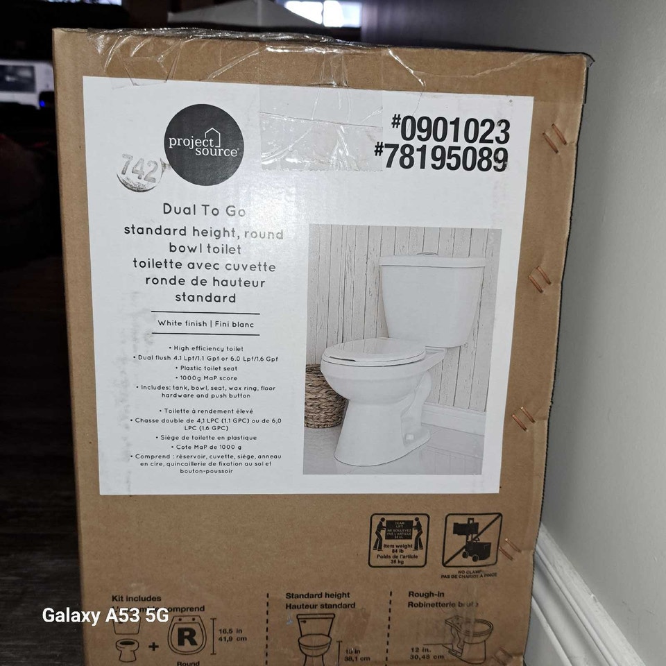 *new in the box* Toilet | Plumbing, Sinks, Toilets & Showers | Chatham ...