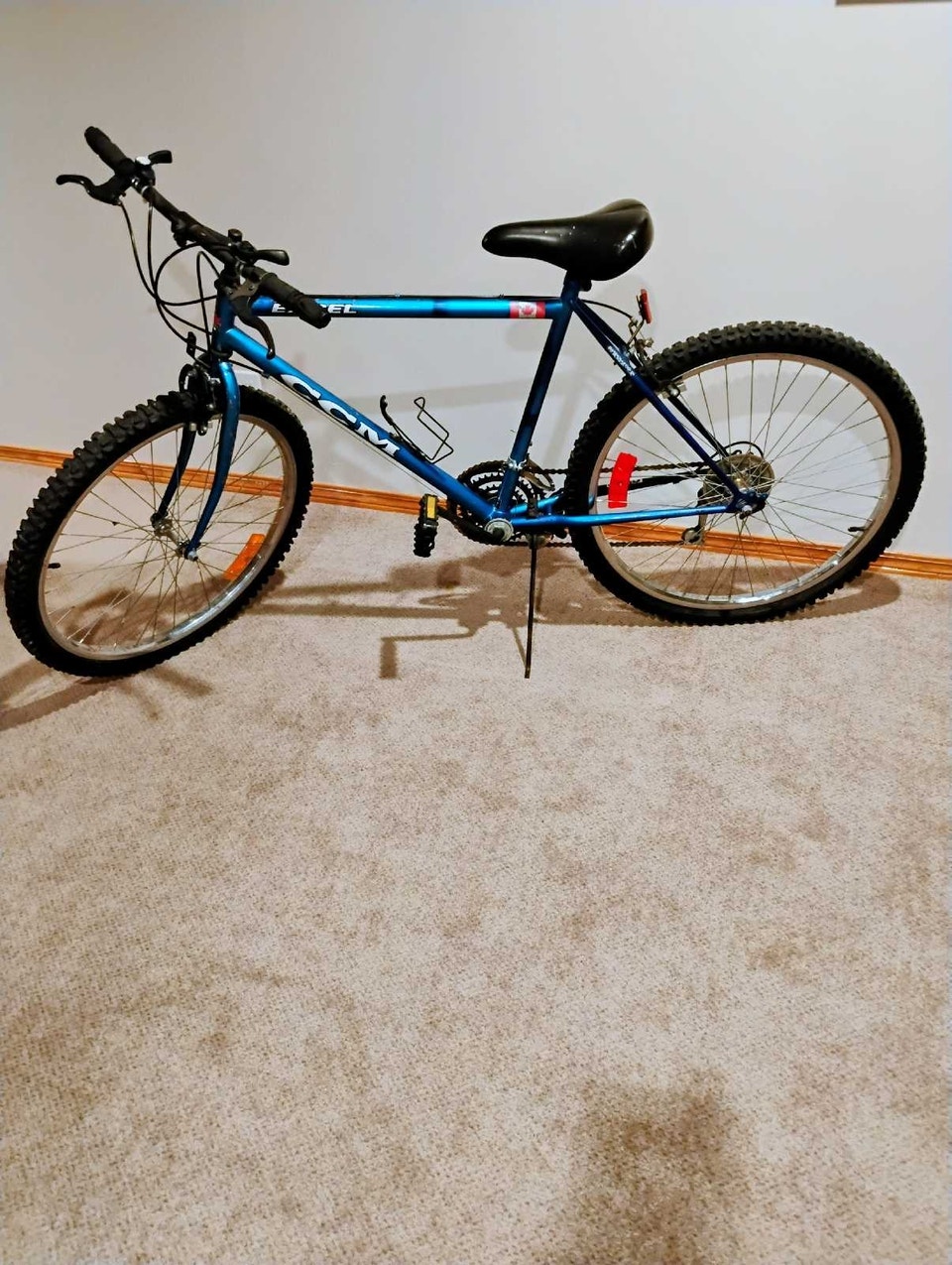 Adult CCM Excel 18 Speed Mountain Bike, 18" Frame with | Mountain | Winnipeg | Free local ...