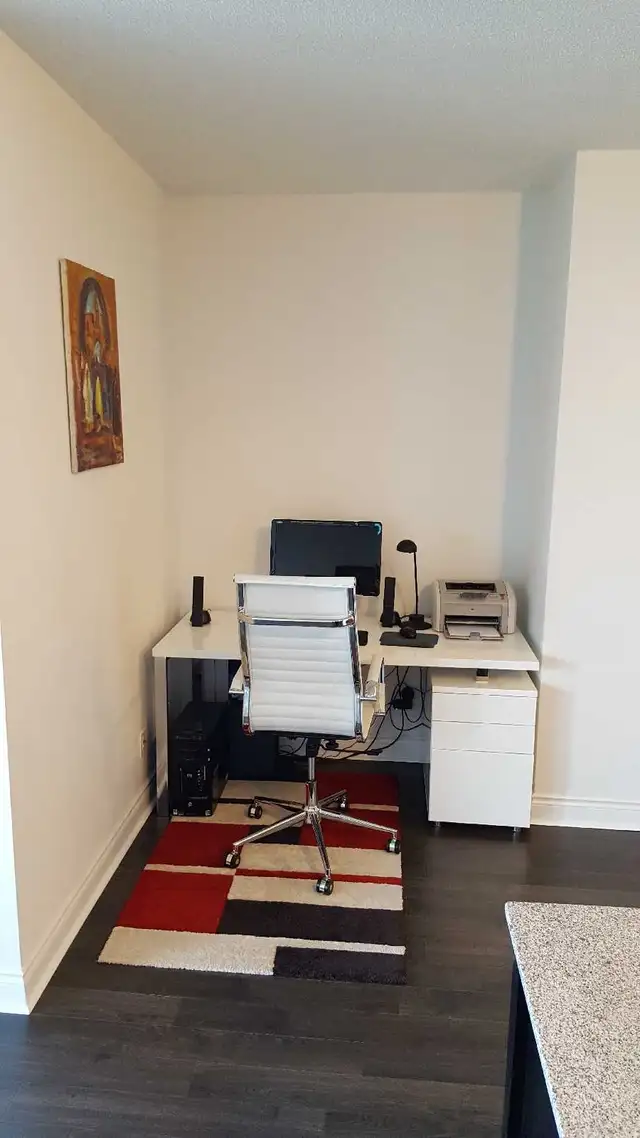 1+Den Condo with breathtaking Lake and City Views. | Long Term Rentals ...