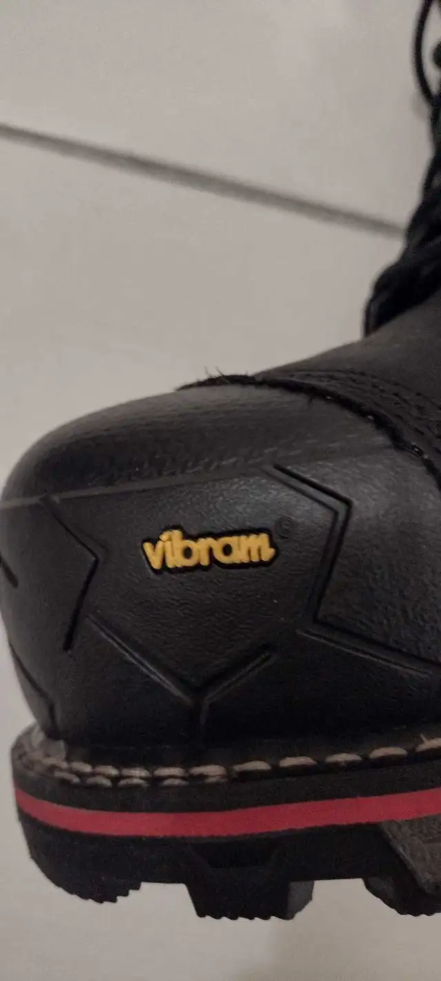 Timberland PRO Boondock Men's 8" Composite Toe Work Boot | Men's Shoes ...