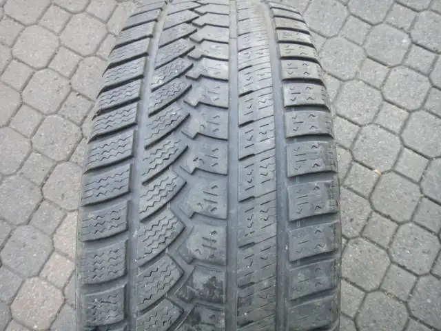 245-55-19 Ovation pneu d'hiver seulement un | Tires & Rims | City of ...