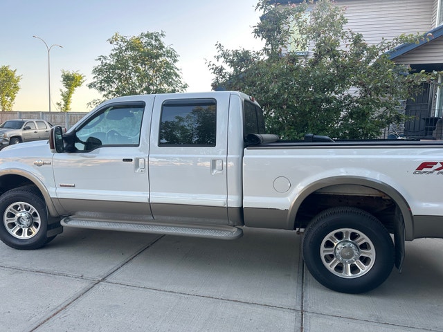 Cleanest 2005 F350 King Ranch | Cars & Trucks | Calgary | Kijiji