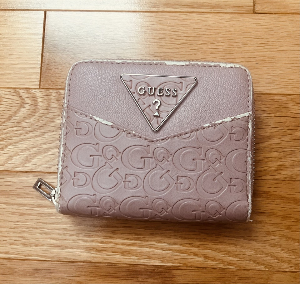 FREE! - Ladies Small GUESS Wallet | Free Stuff | Markham / York Region ...