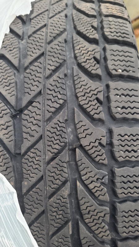 NEW/used winter tires 17'' | Tires & Rims | Muskoka | Kijiji Classifieds