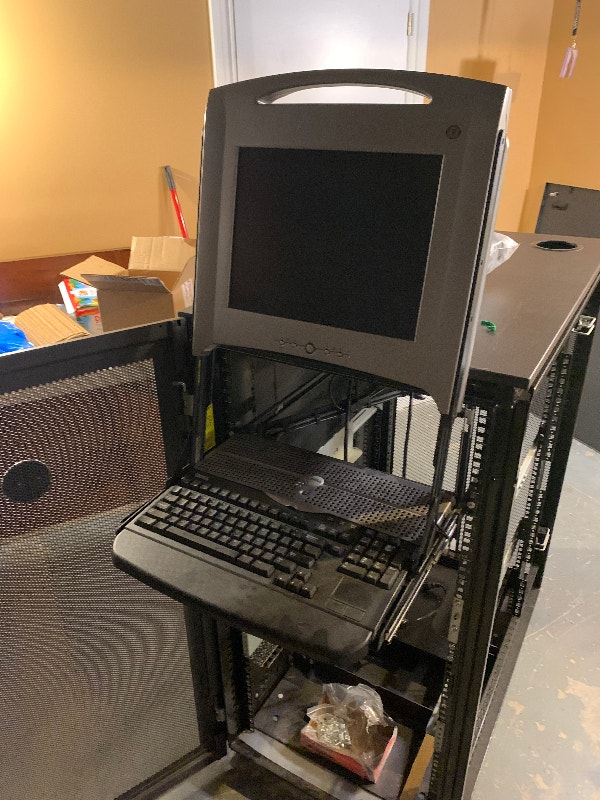 Dell 24U server rack cabinet | Networking | City of Halifax | Kijiji