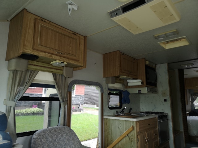 1989 Chevy Bravo 30' - LOW KM'S!!! | RVs & Motorhomes | Calgary | Kijiji