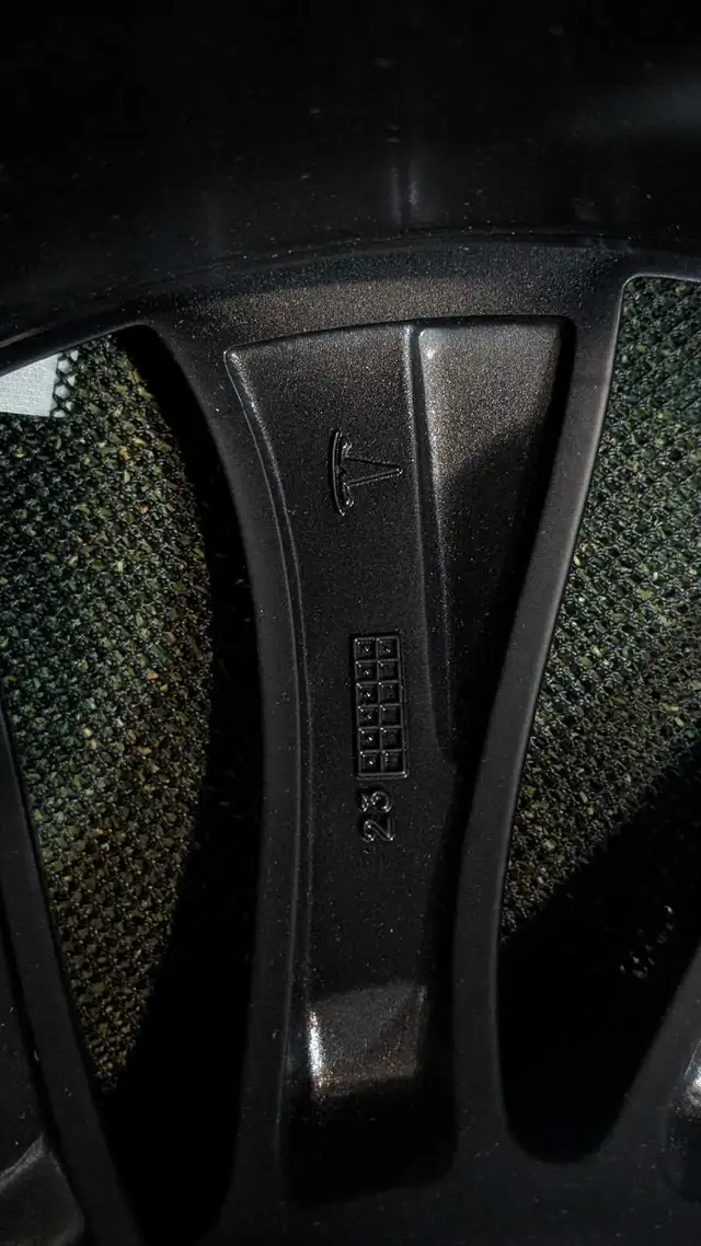 Tesla Model Y 21” Uberturbine OEM Front Wheel (21x9.5) | Tires & Rims ...