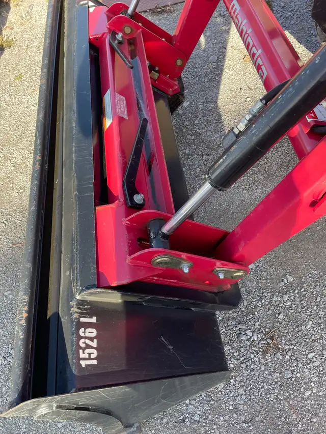 For sale Mahindra 1526 HST 4WD TLB compact utility tractor | Heavy ...