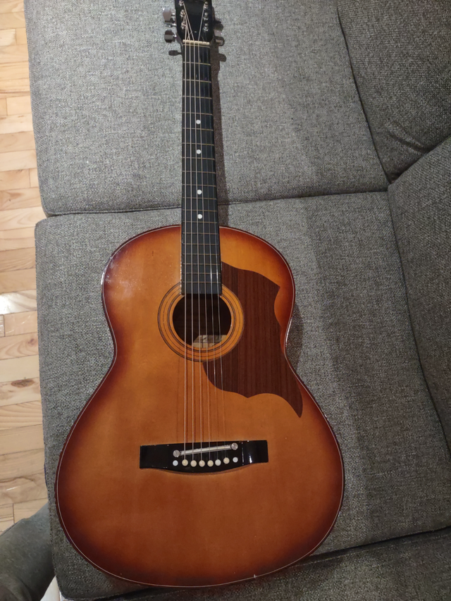 Harmony Acoustic Guitar (Trade or sell) | Guitars | City of Montréal ...