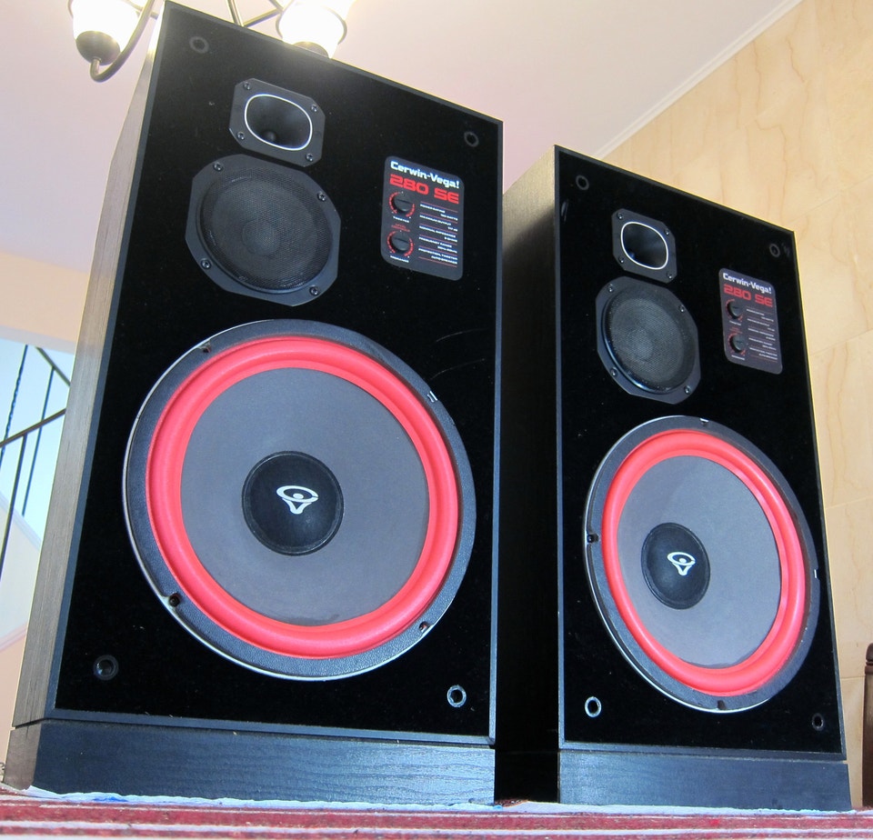 CERWIN VEGA 280SE SPEAKERS 12 INCH WOOFERS *USA* LOUD AND CLEAR ...