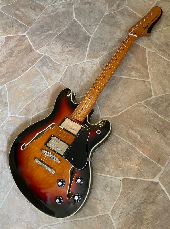 Fender Squier Starcaster - Classic Vibe Sunburst w maple neck | Guitars ...