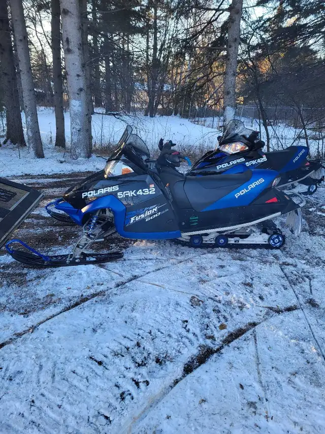 Lightning Snowmobile Trailer and Polaris Fusion 600s | Snowmobiles ...