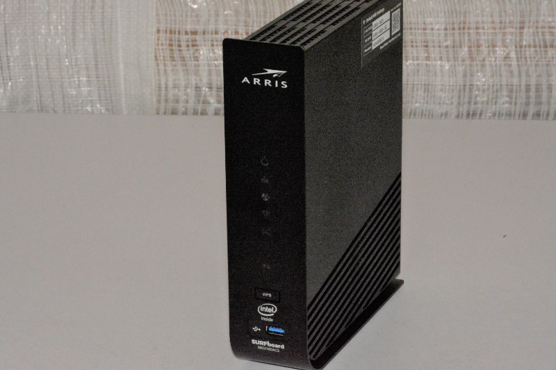 ARRIS SURFboard® DOCSIS® 3.0 Cable Modem & Wi-Fi® Router | Networking ...