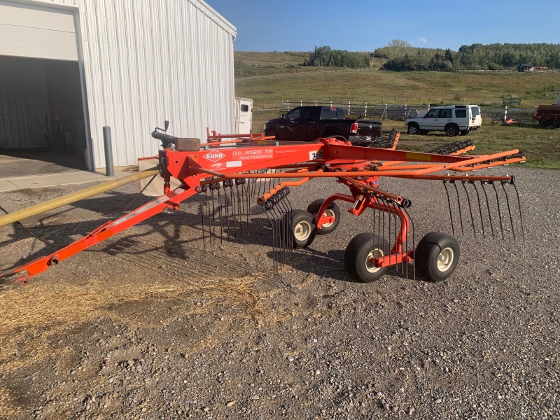 Kuhn GA 4120 TH Rotary Hay Rake | Farming Equipment | Calgary | Kijiji