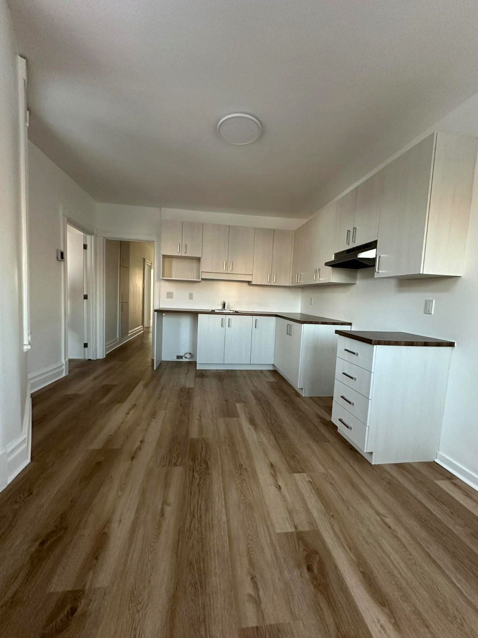 Verdun 6 1/2 très lumineux | Long Term Rentals | City of Montréal ...