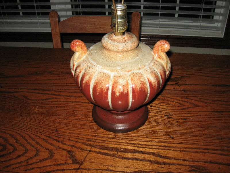 RETRO 1960'S MEDALTA POTTERY TABLE LAMP | Arts & Collectibles | Norfolk ...